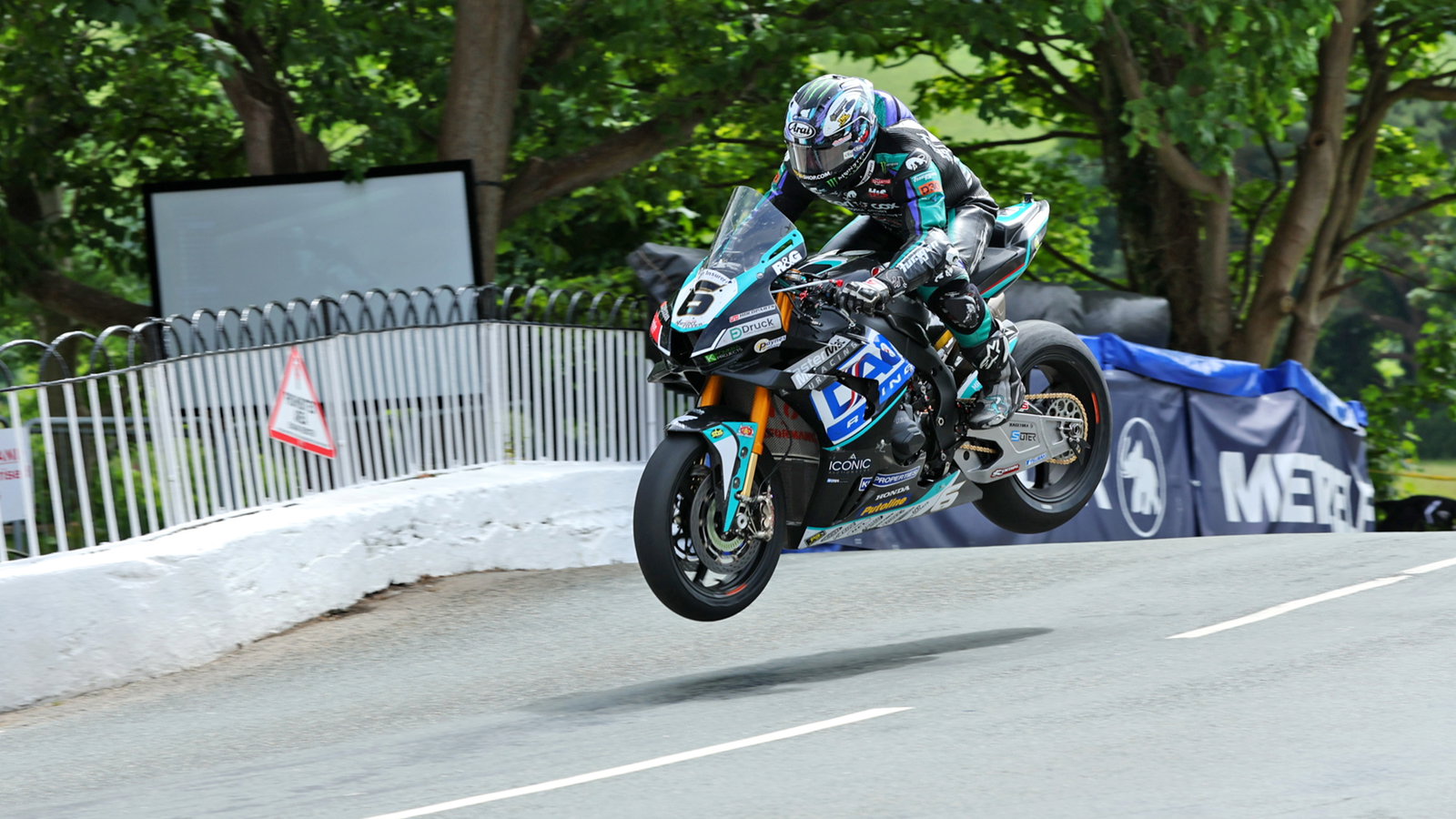 Remarkable Michael Dunlop footage leaks as Peter Hickman admits win was ...