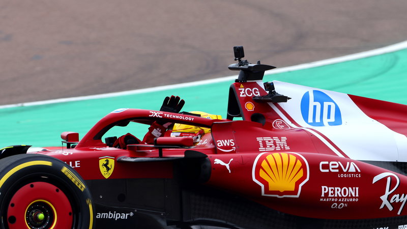 FIRST LOOK: Lewis Hamilton drives Ferrari's SF-25 F1 2025 car | Crash.net