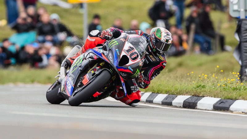Peter Hickman reveals how 2025 TT crash is still affecting him | Crash.net