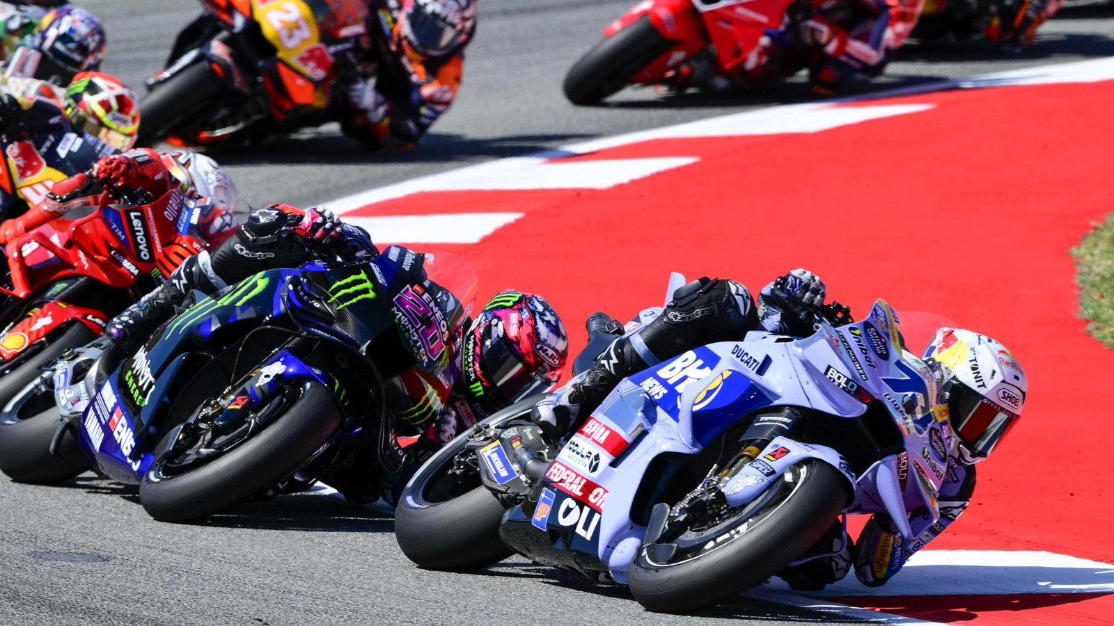 MotoGP Catalunya 2025: Alex Terjatuh, Marc Marquez Menangi Sprint Race ...