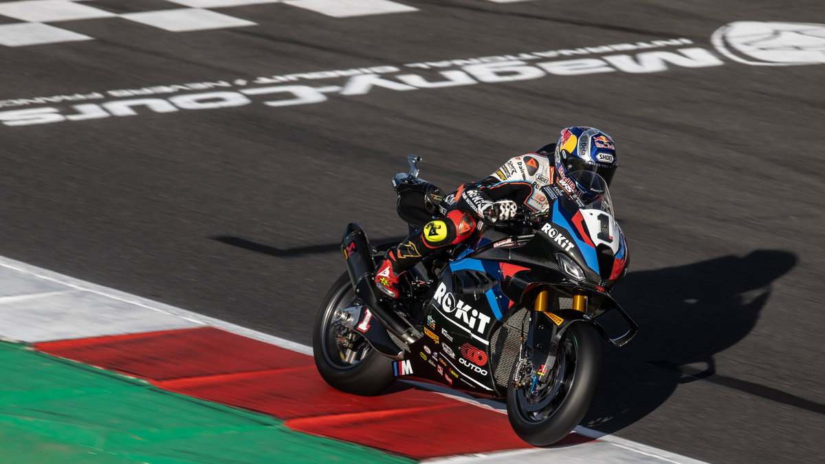 WorldSBK Prancis 2025: Razgatlioglu Bukukan Rekor di Superpole Race ...
