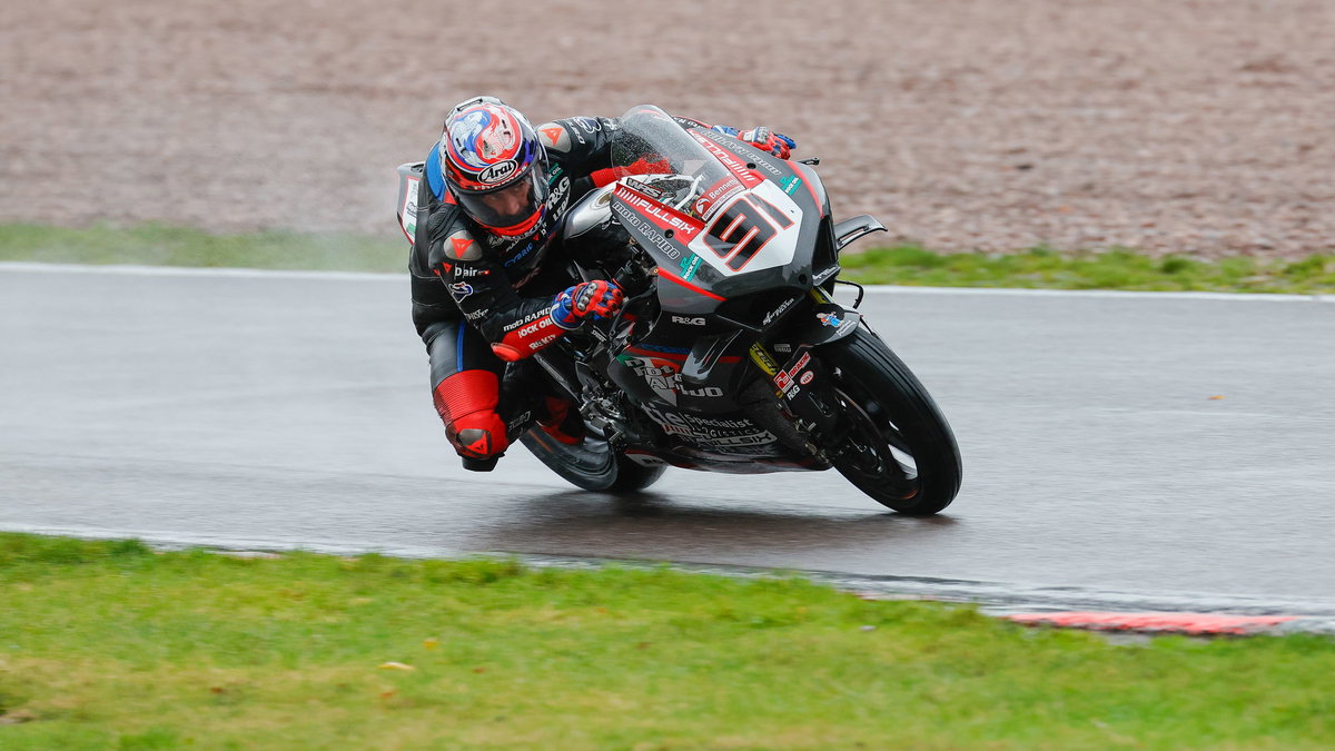 EXCLUSIVE: Leon Haslam reveals his “plan” for 2026 BSB season | Crash.net