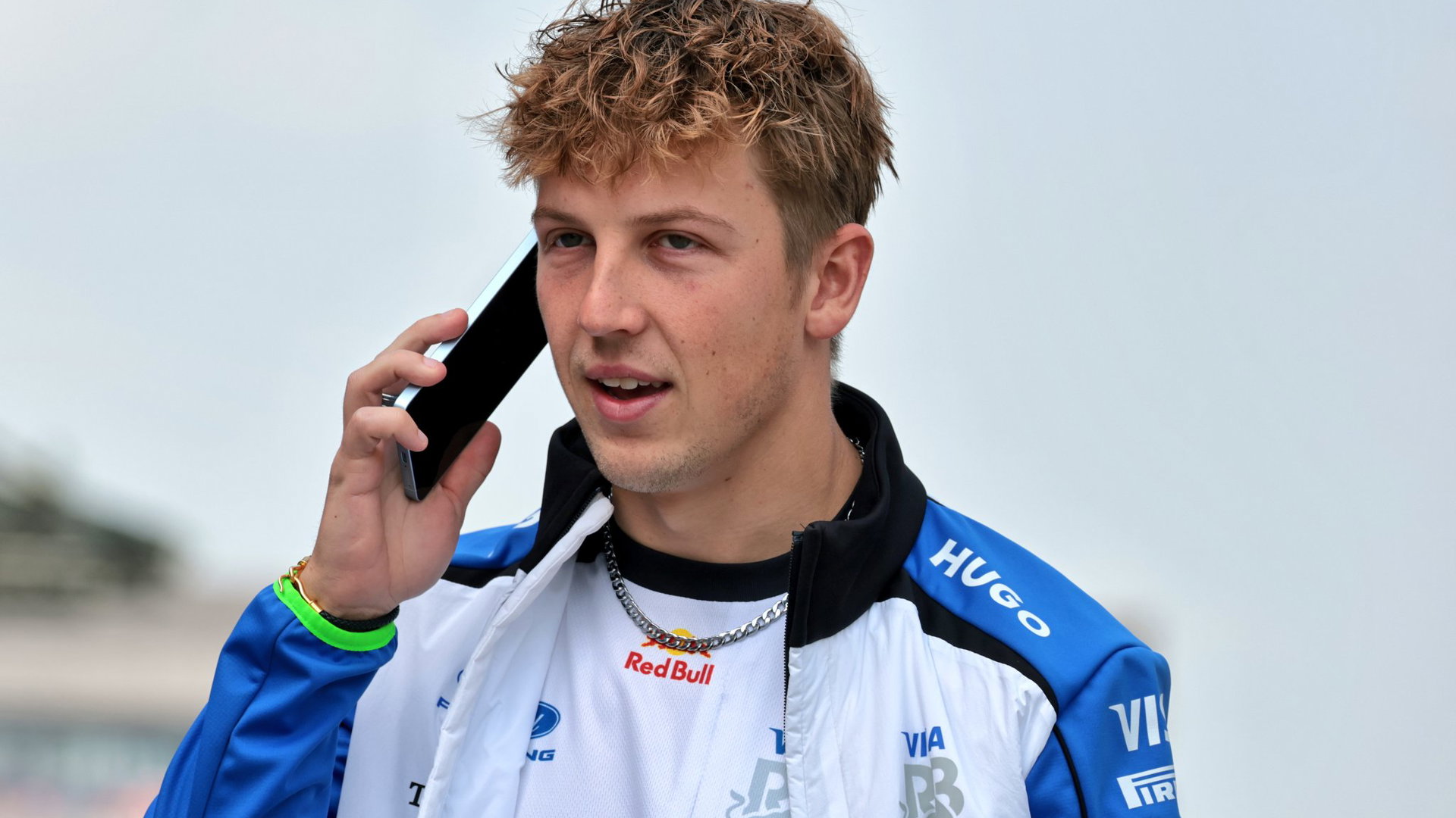 Lawson dealt “karma” for Racing Bulls F1 radio complaint | Crash.net