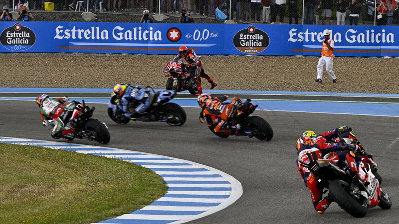 "He shouldn't win": Rival slams Marc Marquez's Jerez MotoGP sprint ...