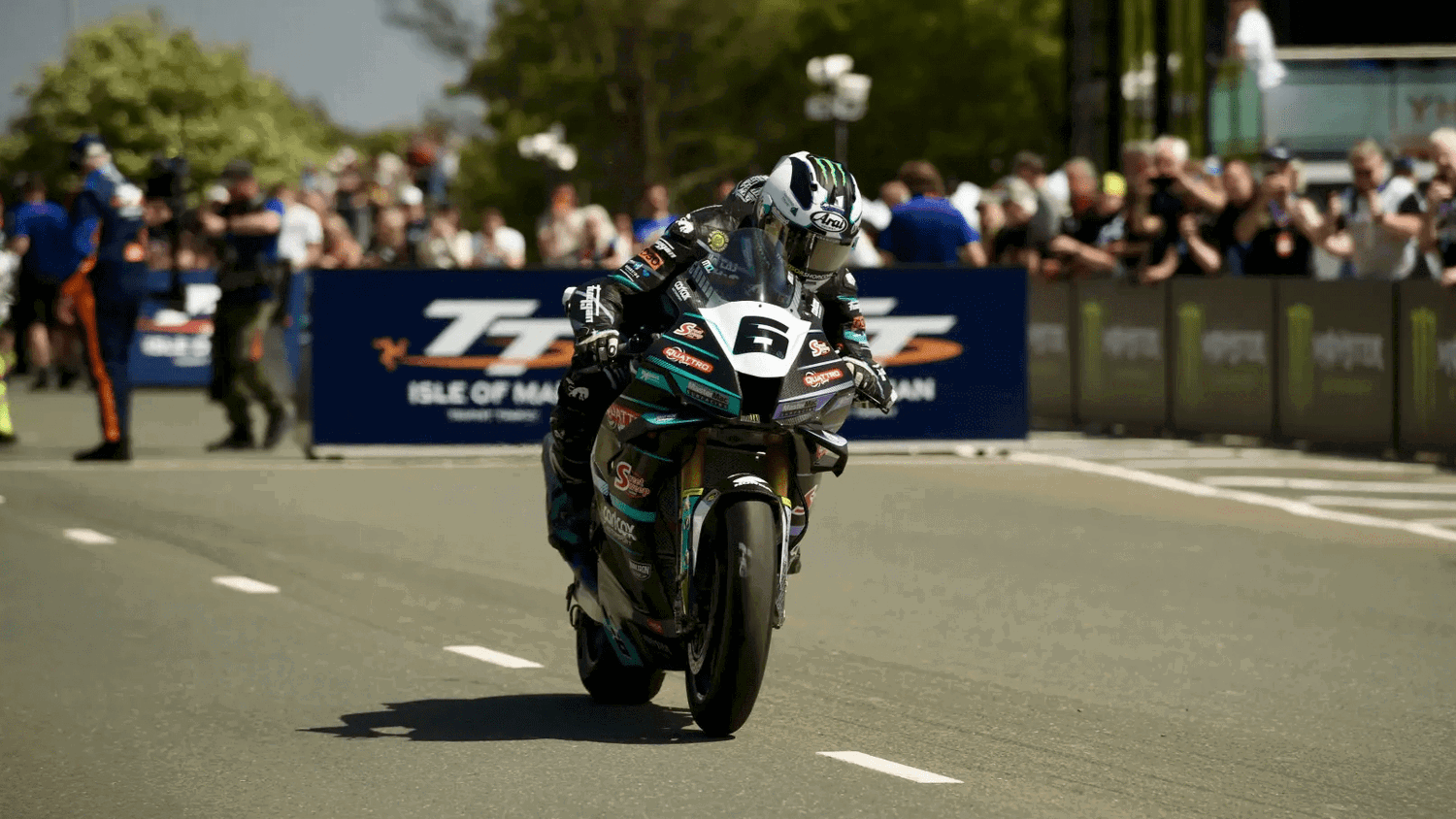2026 Isle of Man TT Results, Qualifying 1: Dunlop fastest in Supersport ...