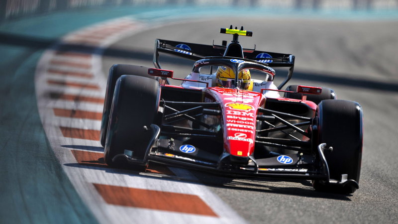Lewis Hamilton critical of Ferrari F1 simulator for 'sending me in ...
