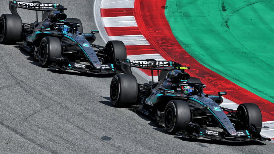 Mercedes set for fresh F1 team orders talks to counter Lewis Hamilton ...